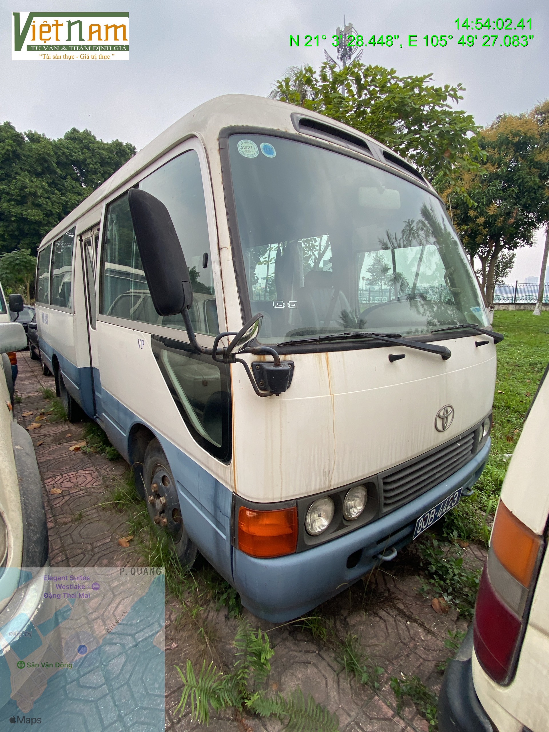 Xe ô tô hiệu Toyota Coaster 2.7 BKS 80B-4423 của Văn phòng Trung ương ...